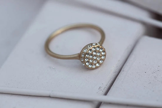 Edblad Ringar Och Kedjor För Att Exemplifiera Din Look