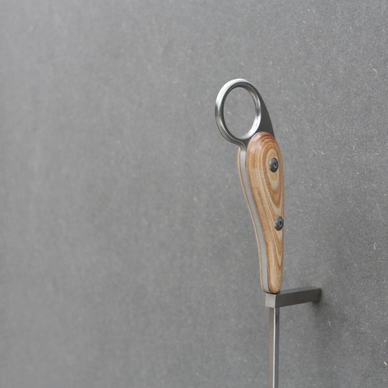 Shoehorn steel light wood